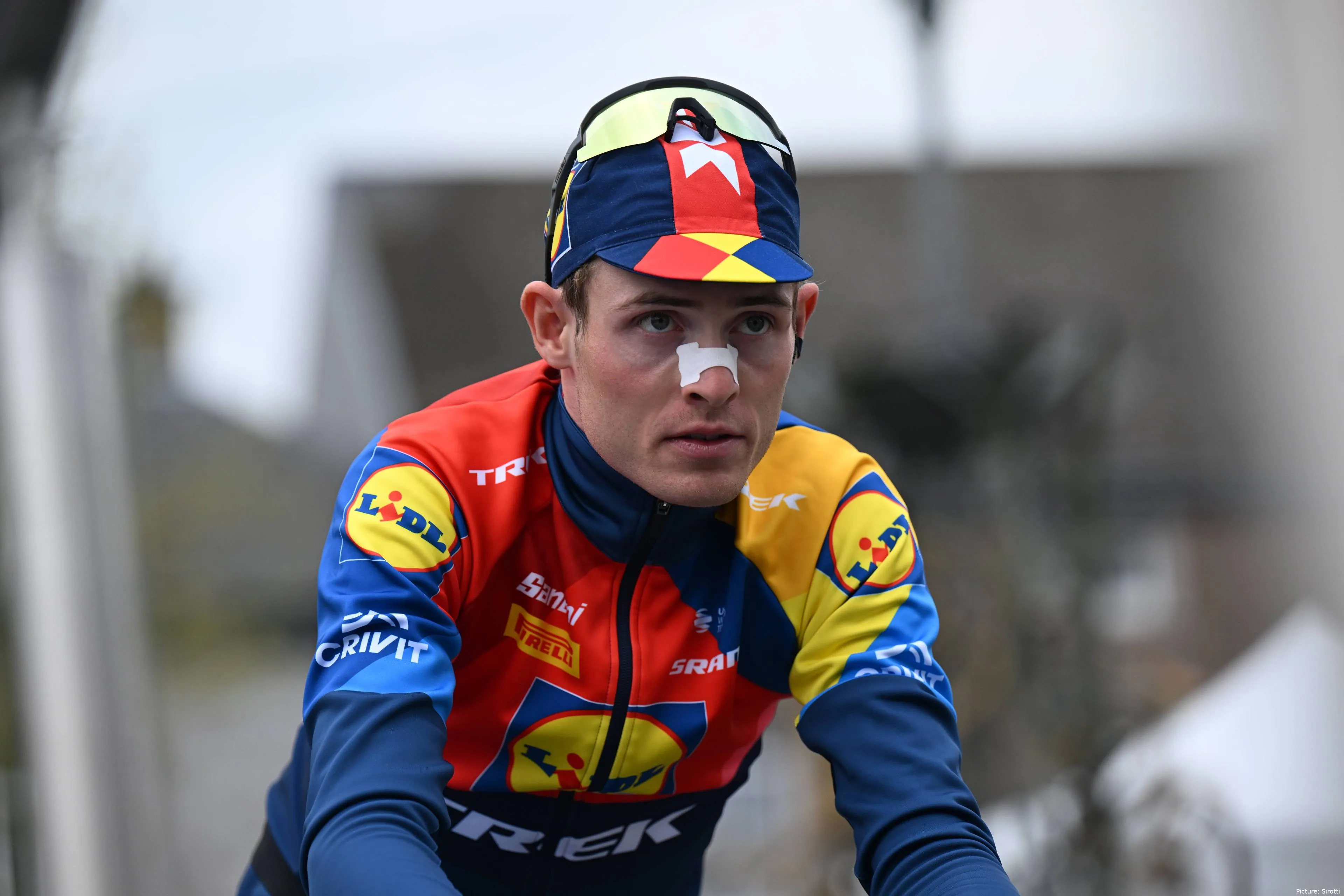 Mattias Skjelmose avoids serious injury after La Fleche Wallonne crash: “I thought it was much ...